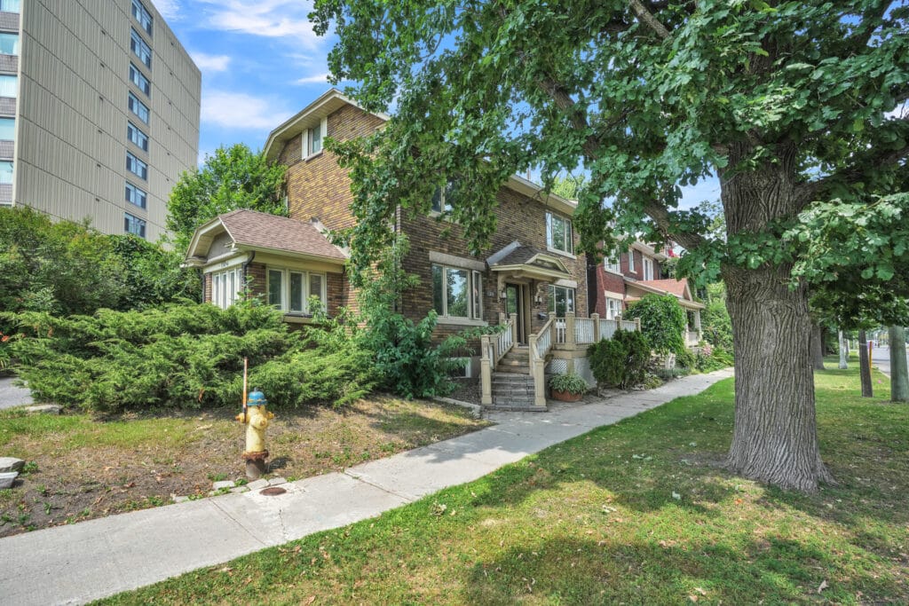 118 Queen Elizabeth Drive - GoodStory